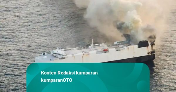Terbakar di Lautan Awal Juni Lalu, Kapal Kargo Angkut 3.000 Mobil Akhirnya Karam | kumparan.com